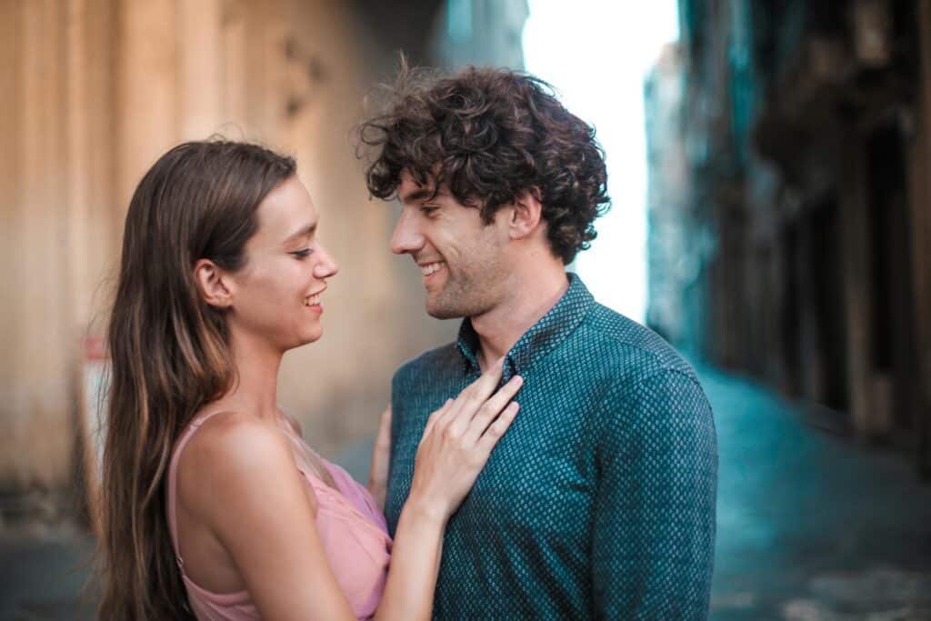 12 Old-School Dating Habits We Should Bring Back