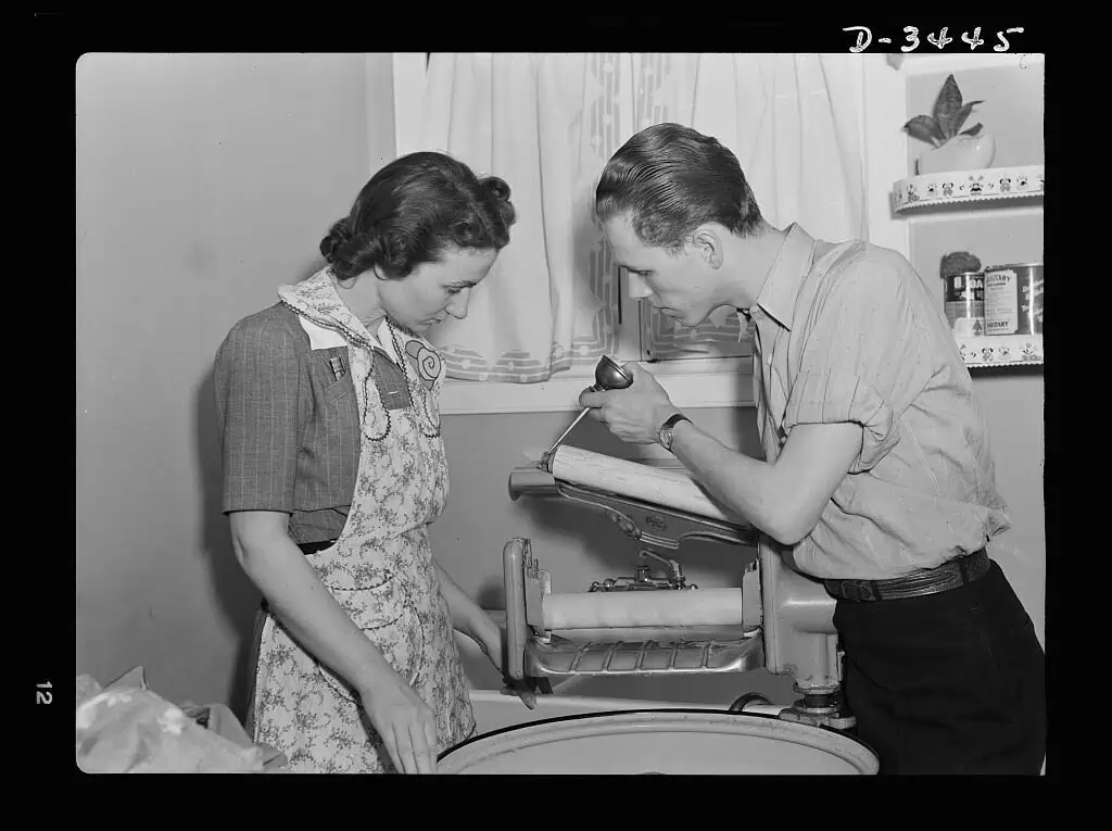 11 Forgotten Skills from the 1920s That Are Still Useful
