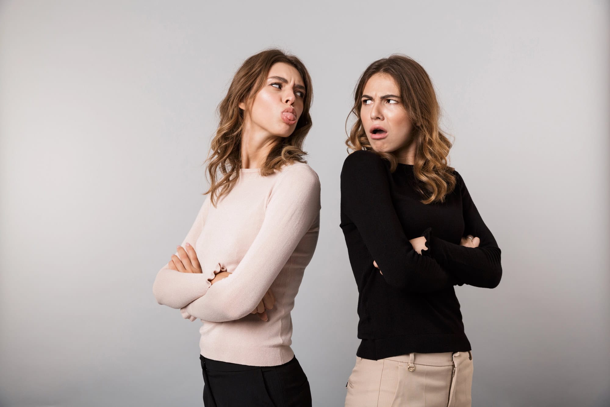 10 Toxic Friend Behaviors You Shouldn’t Tolerate After 30