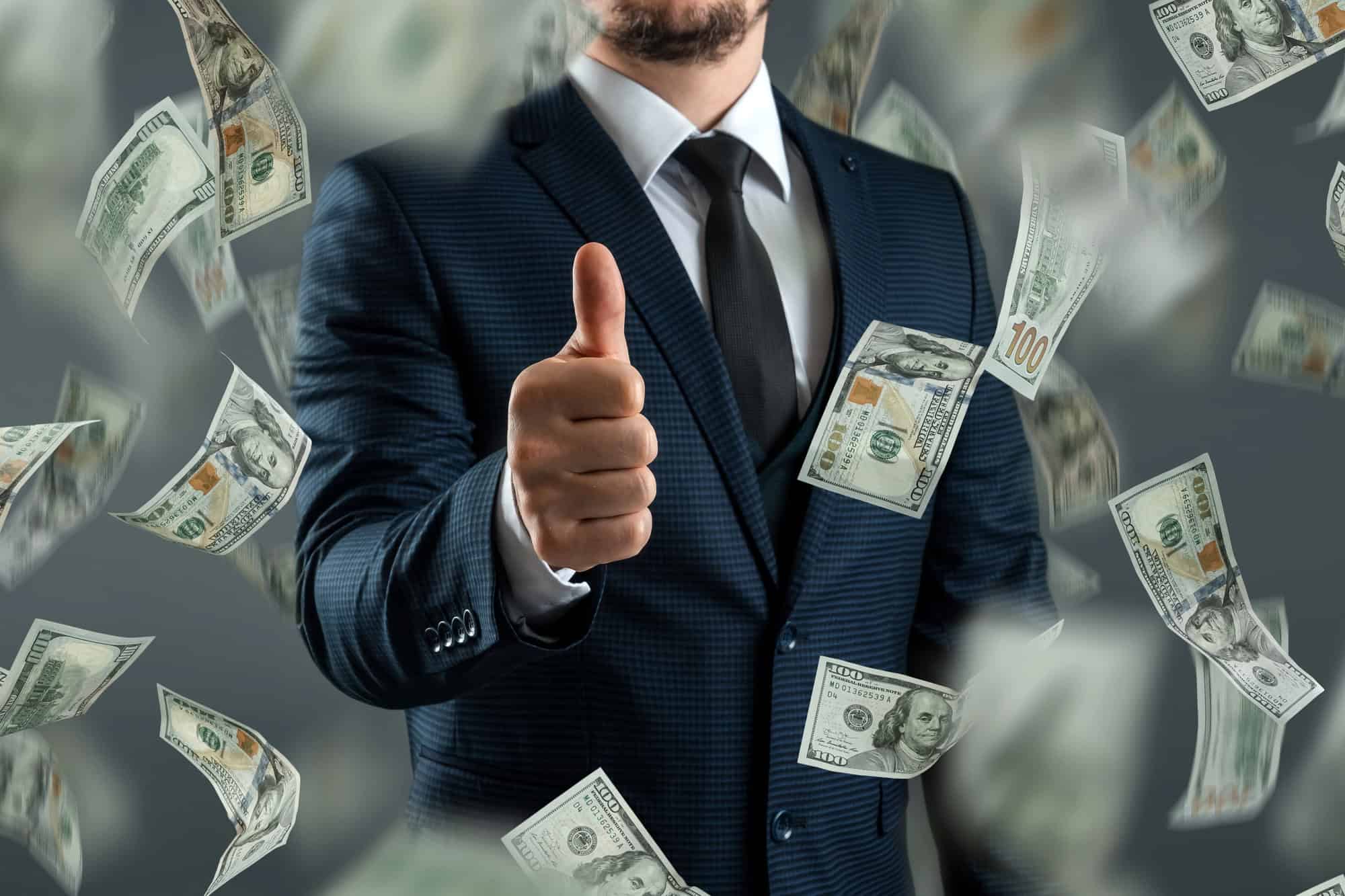 12 Signs Someone Has More Money Than They Let On