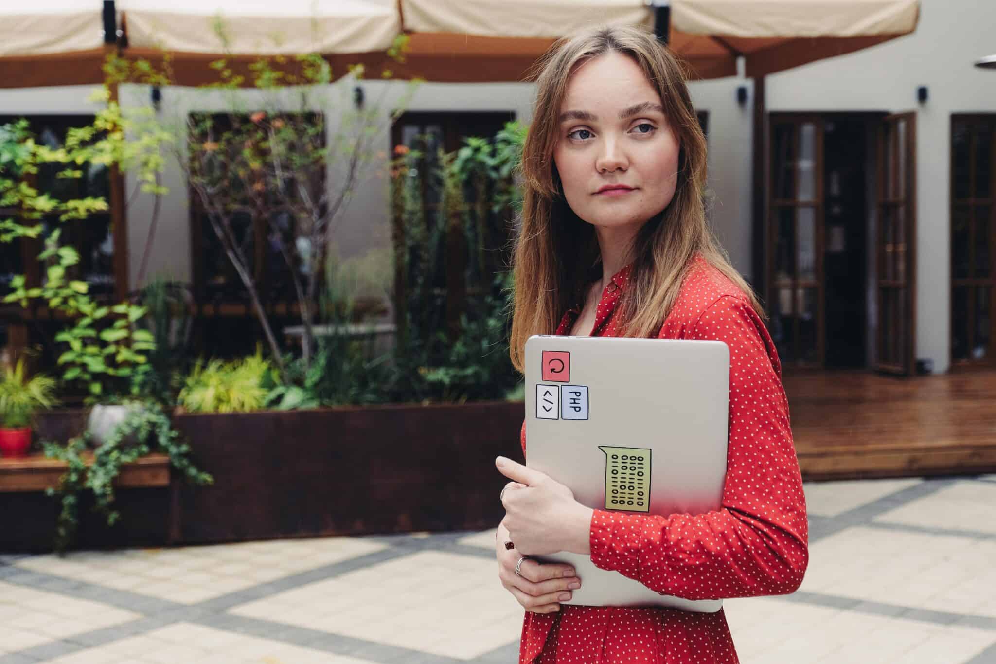 11 Subtle Signs Of A Woman Who Might Have Experienced Trauma