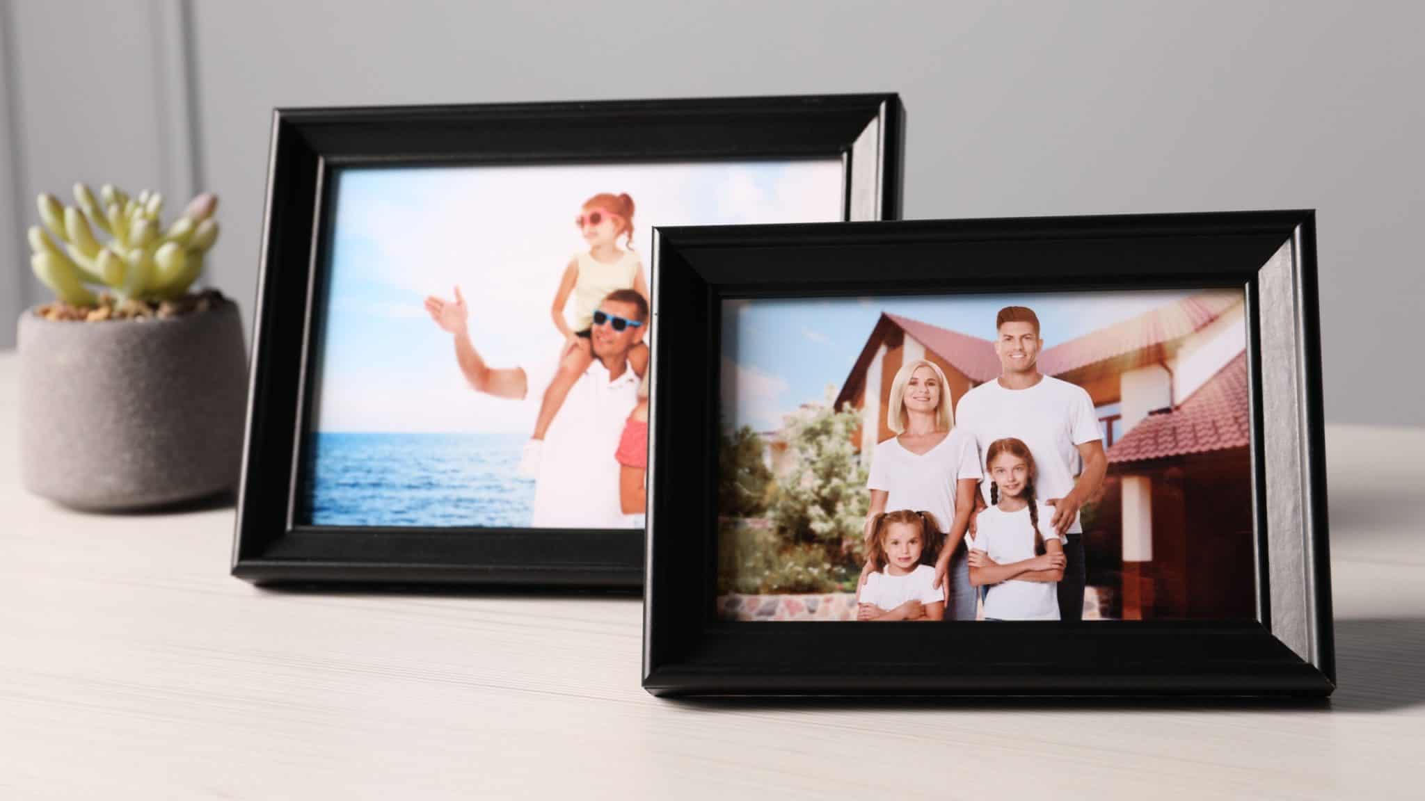 10 things happy people never have in their living rooms
